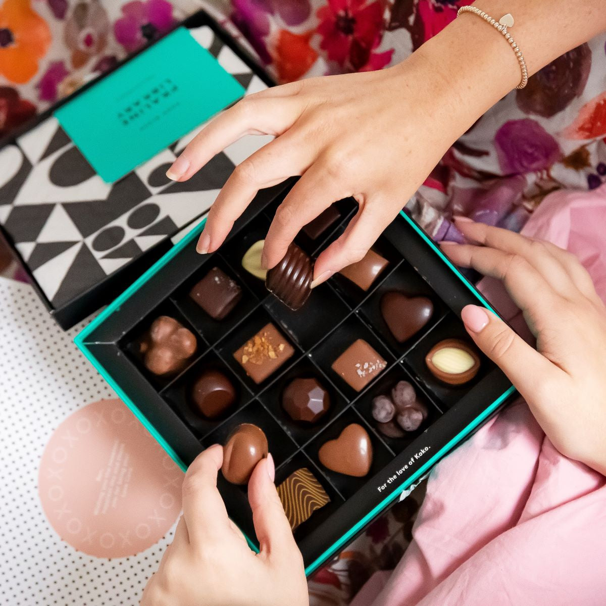 Chocolatier's Selection Praline Gift Box | 16 Piece – Koko Black Chocolate